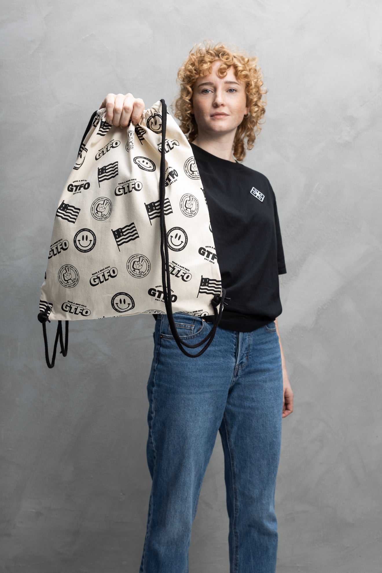 GTFO Gym bag - Sticker pattern - White – SHOP.GTFOTHEGAME.COM